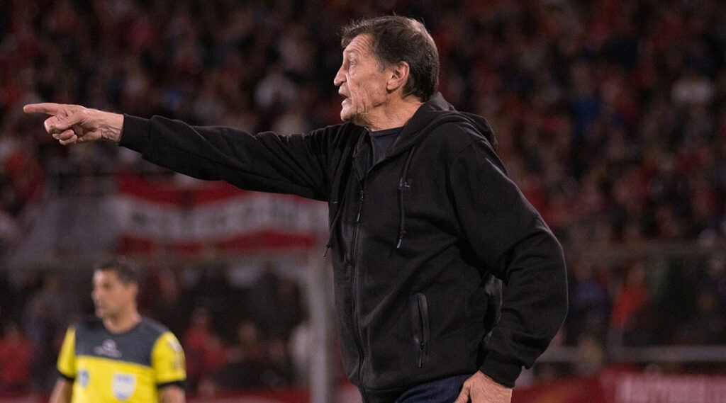 Julio César Falcioni: “Nunca dudamos en ir al frente» – Independiente hoy